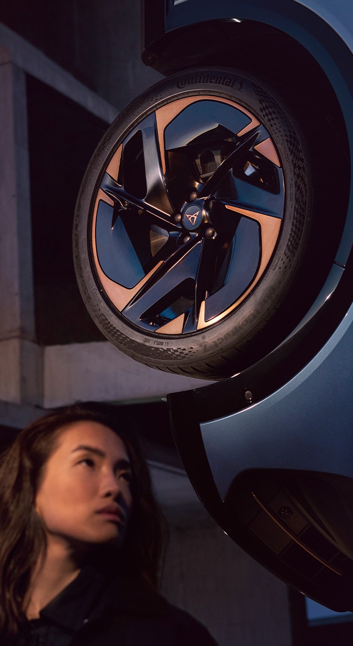 The new CUPRA Tavascan: Arriving in early 2025